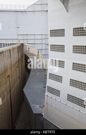 Fragment construction floating gate overlying marine fairway in the ...