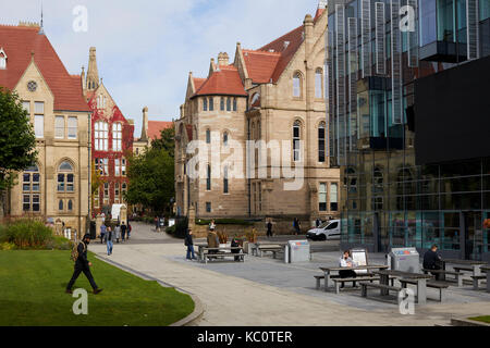 Manchester University campus The Quadrangle near Oxford Road Stock ...