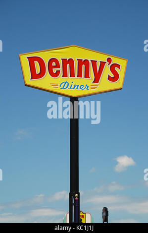 Denny's sign against a blue Florida sky Stock Photo - Alamy