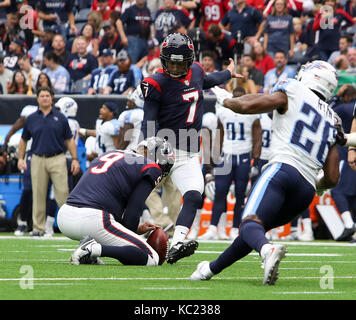 Houston Texans kicker Ka'imi Fairbairn (15) kicks the ball during the ...