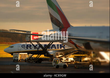 Emirates Boeing 777 at Newcastle International Airport Stock Photo - Alamy