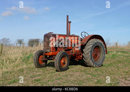 1948 Case LA tractor Stock Photo - Alamy