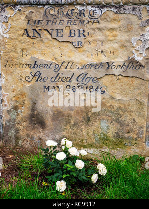 Anne Bronte 1820 - 1849 Victorian novelist and poet gravestone in ...