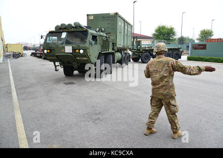 Army Convoy Operations Stock Photo - Alamy