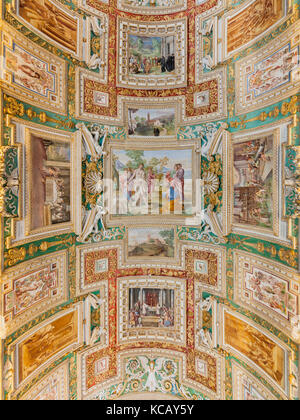 The painted ceiling in the gallery of Maps, Vatican Museum, UNESCO World Heritage Site, Vatican ...
