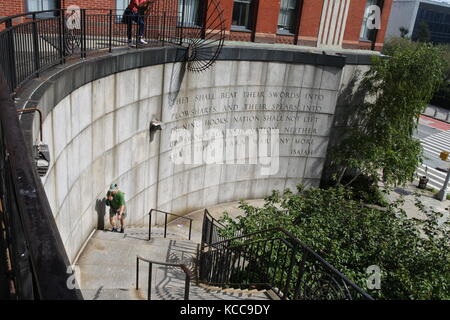 Sharansky Steps, Ralph Bunche Park From Tudor City, NYC Stock Photo ...
