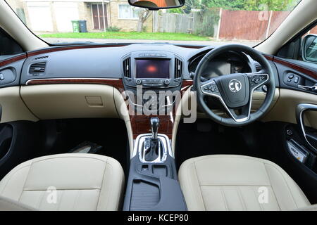 The dash of a Vauxhall Insignia Elite Stock Photo - Alamy