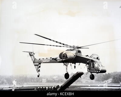 Photograph of a Sikorsky S-64 Skycrane, an American twin-engine heavy ...