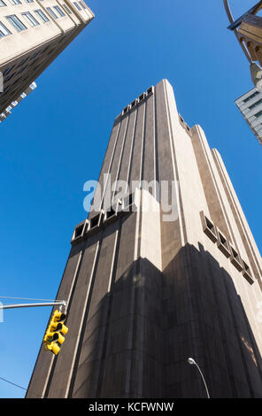 33 Thomas Street or Long Lines Building is a windowless skyscraper ...