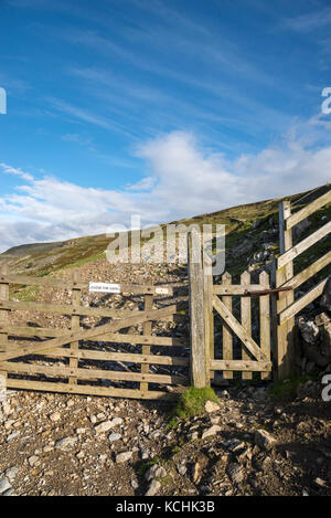 Fremington edge above Reeth in the Yorkshire Dales, England Stock Photo ...