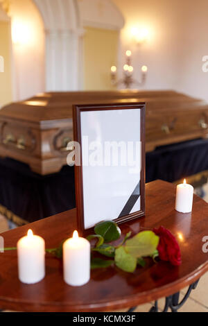 photo frame and coffin at funeral in church Stock Photo - Alamy