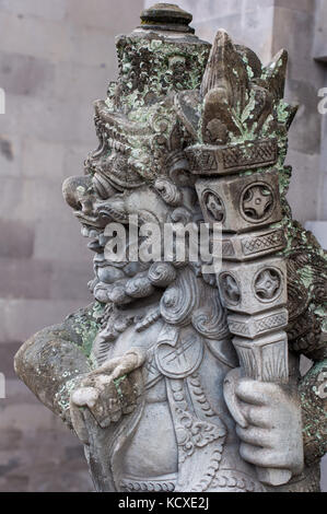 Stone Carving at Ubud Palace, Bali, Indonesia Stock Photo - Alamy