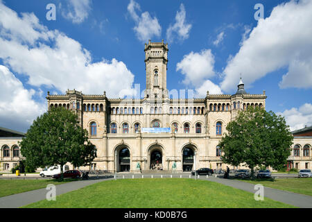 The Gottfried Wilhelm Leibniz University of Hannover is a public Stock ...