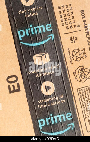 Amazon logo logos on boxes, amazon boxes Stock Photo - Alamy