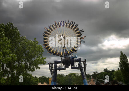 Maelstrom ride at Drayton Manor Park and Zoo Stock Photo - Alamy