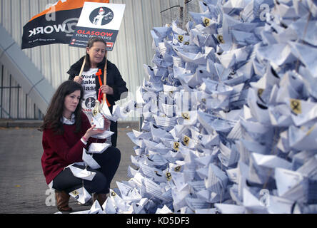 GMB Scotland members Hazel Nolan (left) and Rhea Wolfson stand ...