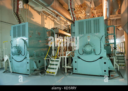 Generator room on board a container ship Stock Photo - Alamy