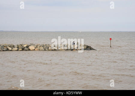 Fishtail groyne, Cleethorpes, Lincolnshire, England Stock Photo - Alamy
