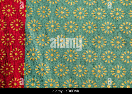 Medieval red and gold fabric texture Stock Photo - Alamy
