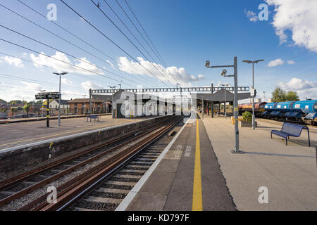 Didcot Parkway railway station on the upgraded Great Western mainline ...