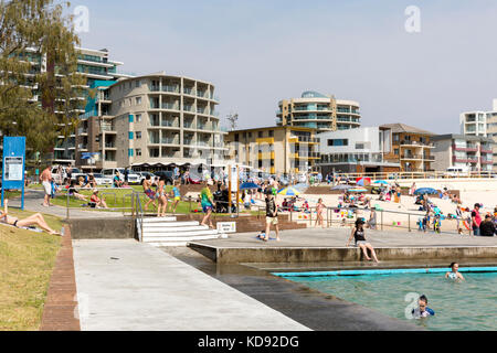 Forster ocean baths at Main beach busy on a warm Spring Day, new south ...