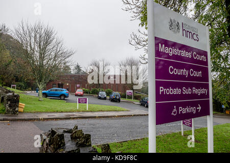 The outside of Bodmin Magistrates' Court Stock Photo - Alamy