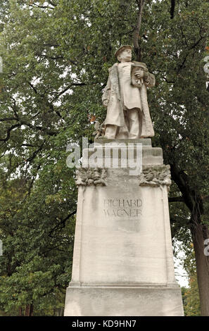 Richard Wagner - statue of the German composer outside the Prinz ...