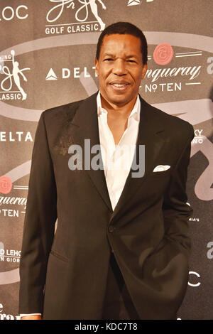 Julius Erving Golf Classic Black Tie Ball, sponsored by Delta Airlines ...