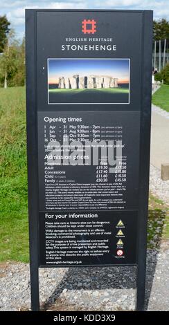 Information Sign, Stonehenge, England Stock Photo - Alamy
