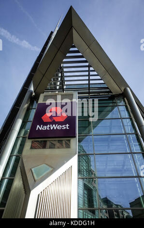 Natwest London - Natwest offices at 250 Bishopsgate near Spitalfields ...