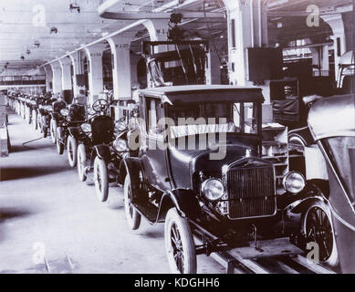 Ford Assembly Line 1930 Stock Photo - Alamy