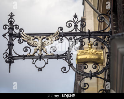 C. Hoare & Co Private Bank Fleet Street London. Founded in 1672 by Sir ...