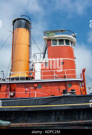 San Francisco - Steam tug Hercules built in 1907 at Camden New Jersey ...