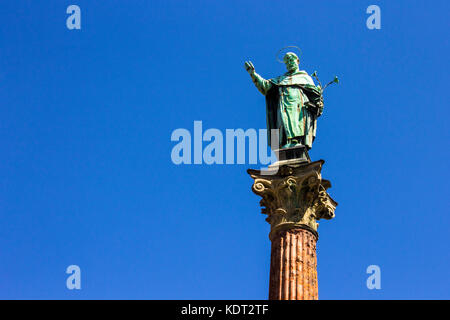 The column of Saint Dominic in Bologna, Italy Stock Photo - Alamy