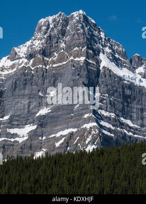 Howse Peak above Waterfowl Lake, Icefields Parkway, Alberta, Canada ...