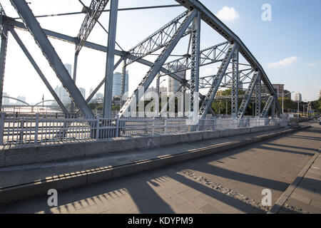 Steel bridge in guangzhou china Stock Photo - Alamy