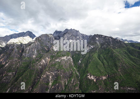 Yulong Snow Mountain in summer, Yulong Naxi Autonomous County, Lijiang ...