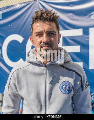 New York City FC forward Andres Perea (8) and Sporting Kansas City ...