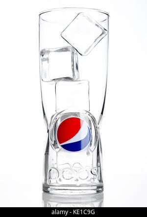 LONDON,UNITED KINGDOM-OCTOBER 03, 2016: Original pepsi cola glass Stock ...