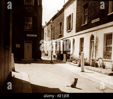 Upper Cheyne Row and Lawrence Street, Chelsea, London Stock Photo - Alamy