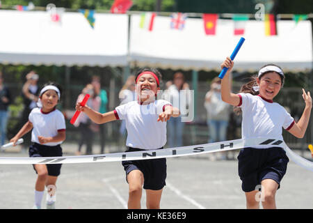 Japanese kids relay during school sports day in Japan Stock Photo - Alamy