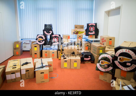 Dusseldorf, Germany. 18th Oct, 2017. Boxes containing weapons, clothing ...