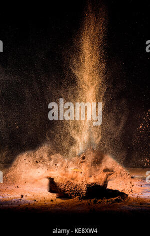 Exploding Powder Chocolate Stock Photo - Alamy
