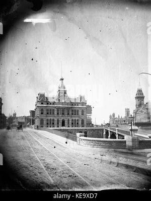 Ottawa Post Office Sappers Bridge Dufferin Bridge Stock Photo - Alamy