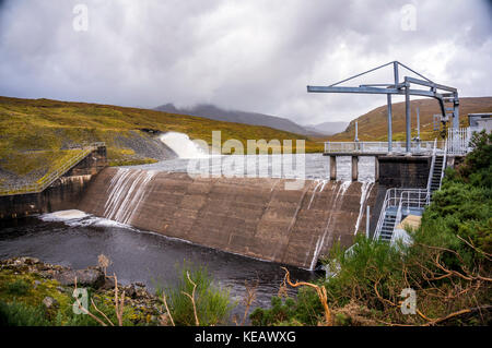 Scottish Hydro-electric power station in Bearreraig Bay, Isle of Skye ...