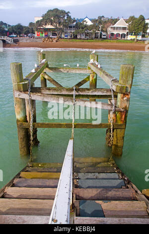 Jetty at Russell in thea Bay of Islands Stock Photo - Alamy