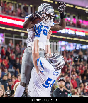 Memphis running back Patrick Taylor Jr. runs against South Florida ...