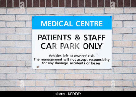 NHS Staff Car Park Sign Stock Photo - Alamy