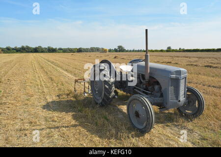 Classic little grey Fergie tractor under going repair, 11th January ...