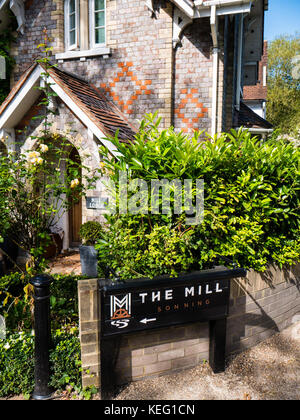 The Mill at Sonning, Dinner and theatre, Berkshire, U.K Stock Photo - Alamy